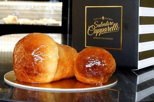 Un viaggio alla scoperta di babà e sfogliatelle - Viaggiare in Italia